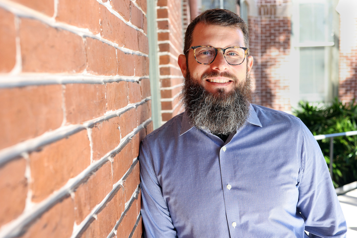 Faculty Feature: Connecting the Dots in Environmental Studies: Insights ...